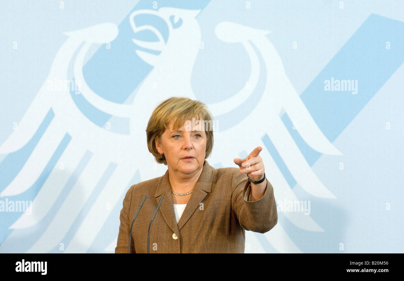 German chancellor angela merkel background hi-res stock photography and ...