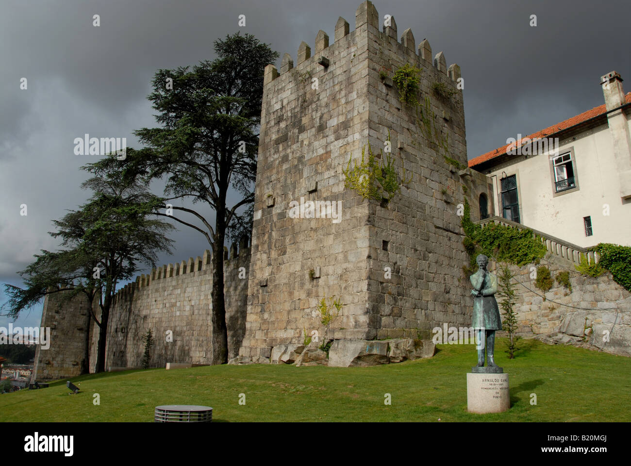 Fernandine wall porto portugal hi-res stock photography and images - Alamy