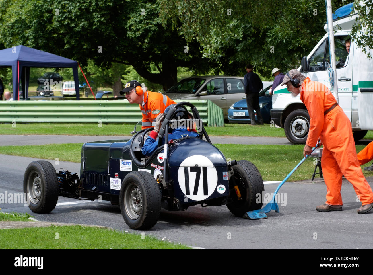 Car starting line hi-res stock photography and images - Alamy