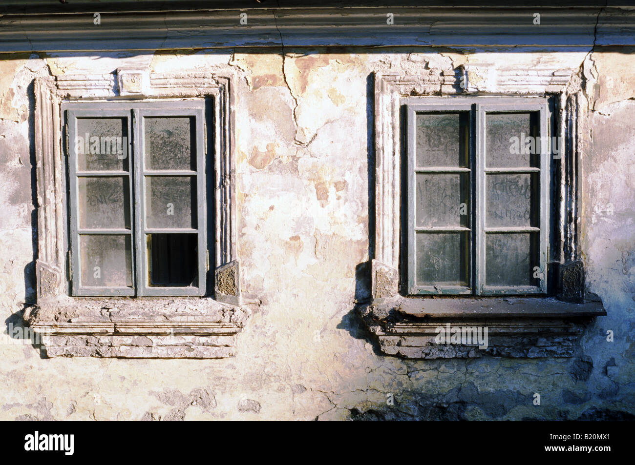 Broken street windows on hi-res stock photography and images - Alamy
