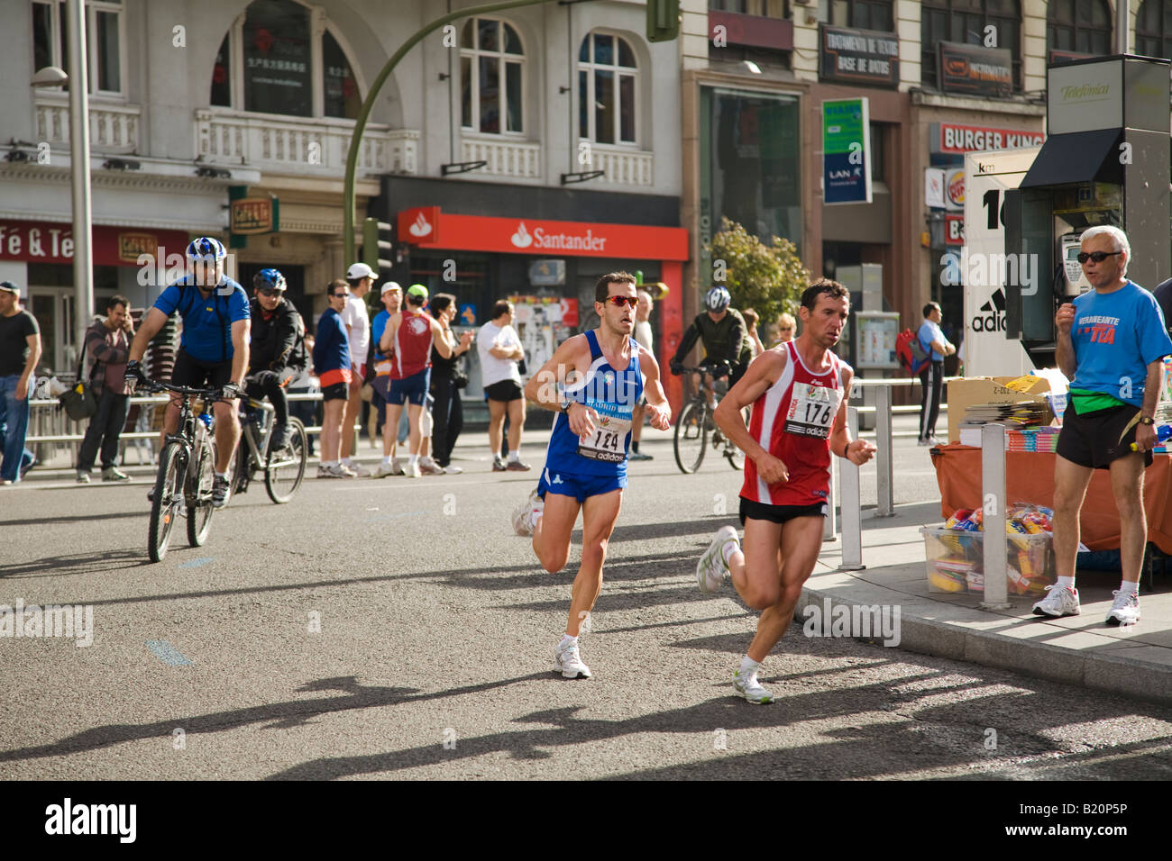 Madrid marathon hi-res stock photography and images - Alamy