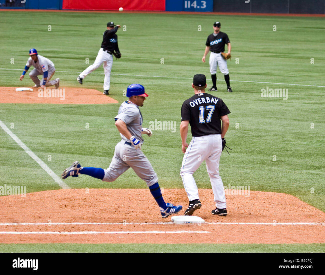 Toronto - June 14, 2008 - Chicago Cubs vs Toronto Blue Jays. Chicago ... Toronto - June 14, 2008 - Chicago Cubs vs Toronto Blue Jays. Chicago ...