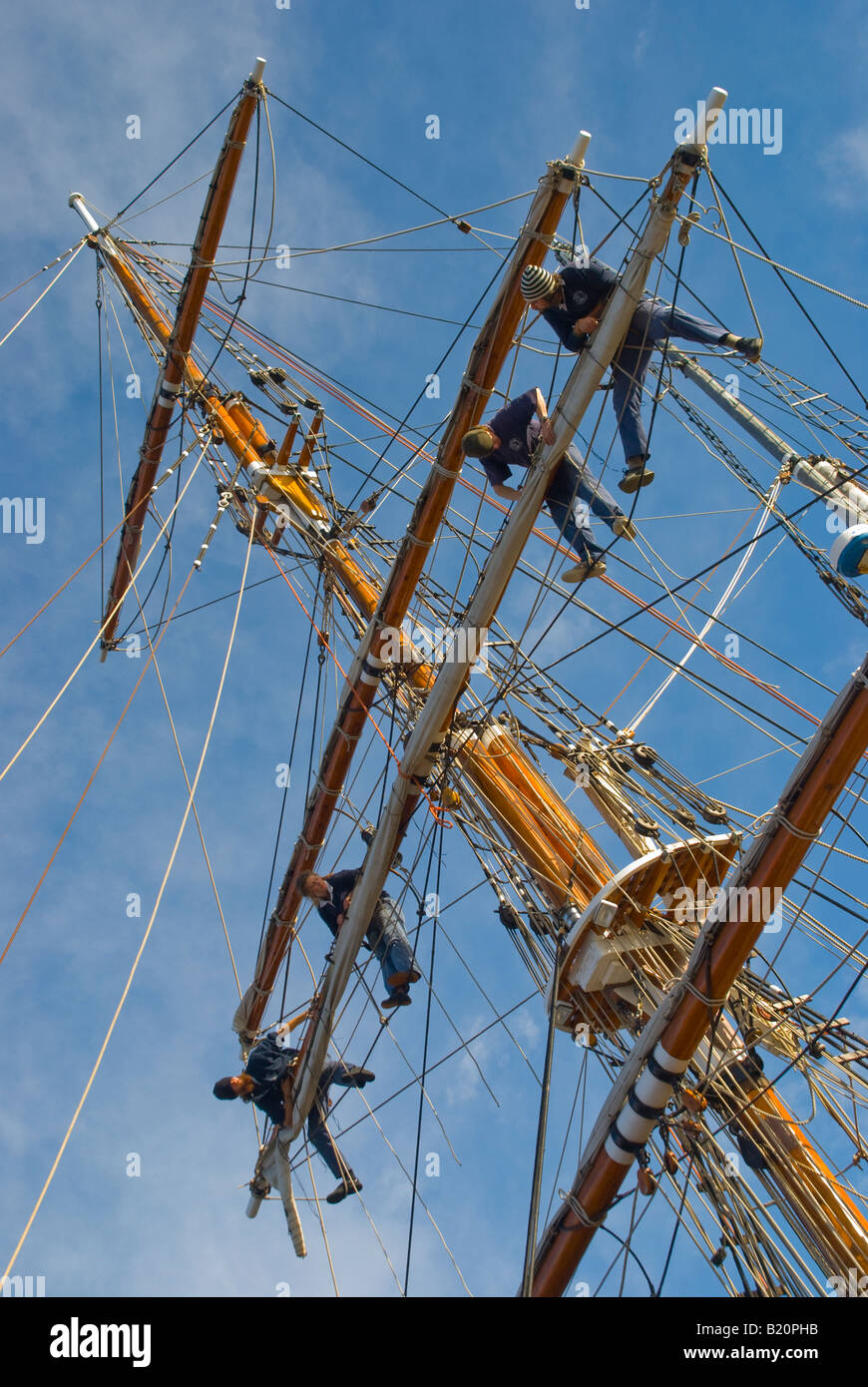 Sailing ship rigging masts shrouds hi-res stock photography and images ...