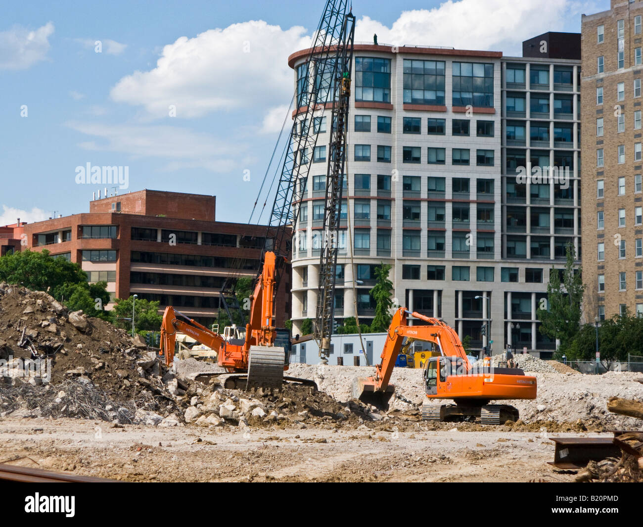 Hitachi excavators hi-res stock photography and images - Alamy
