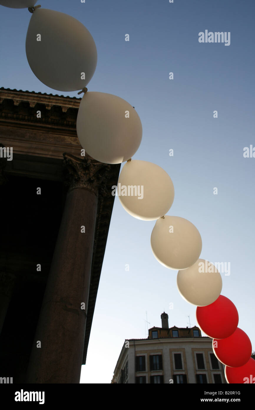 long line of balloons by pantheon in rome italy Stock Photo - Alamy