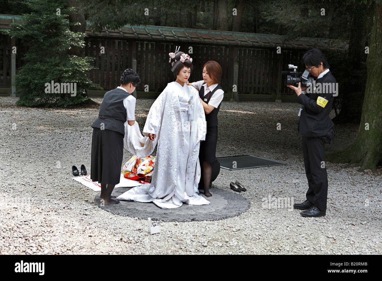 Traditional dress in preparation for a Shinto wedding Stock Photo - Alamy