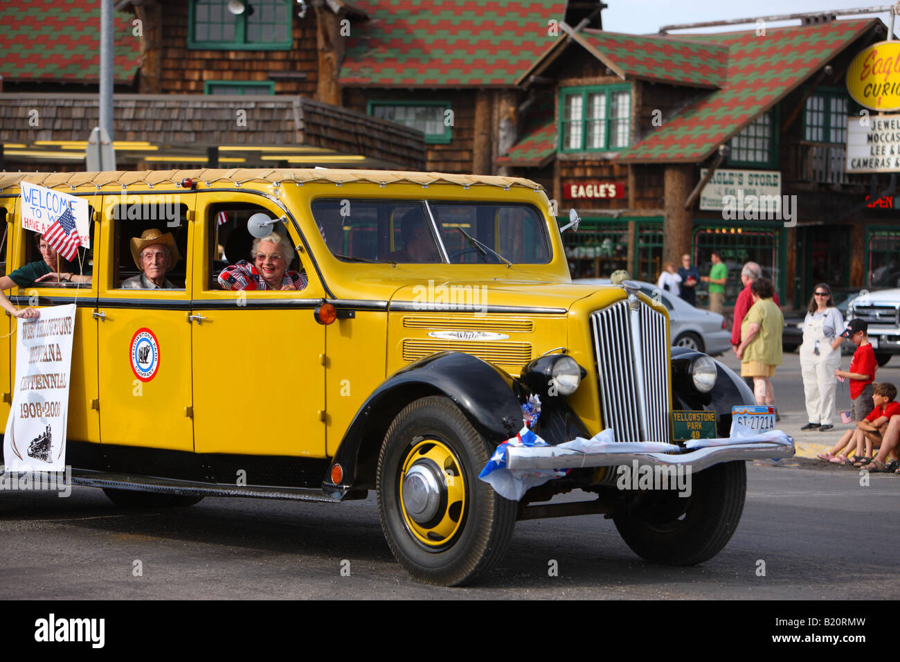 4th of july parade hi-res stock photography and images - Alamy