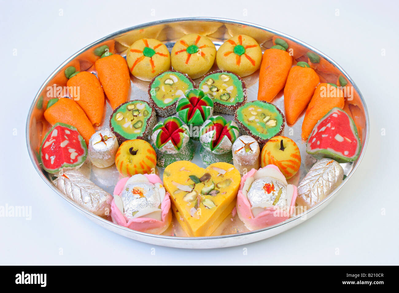 Indian sweets traditional hi-res stock photography and images - Alamy