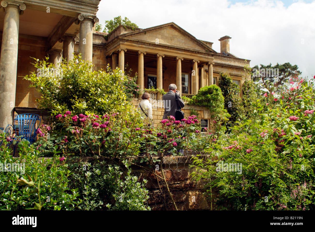 Kiftsgate court gardens hi-res stock photography and images - Alamy