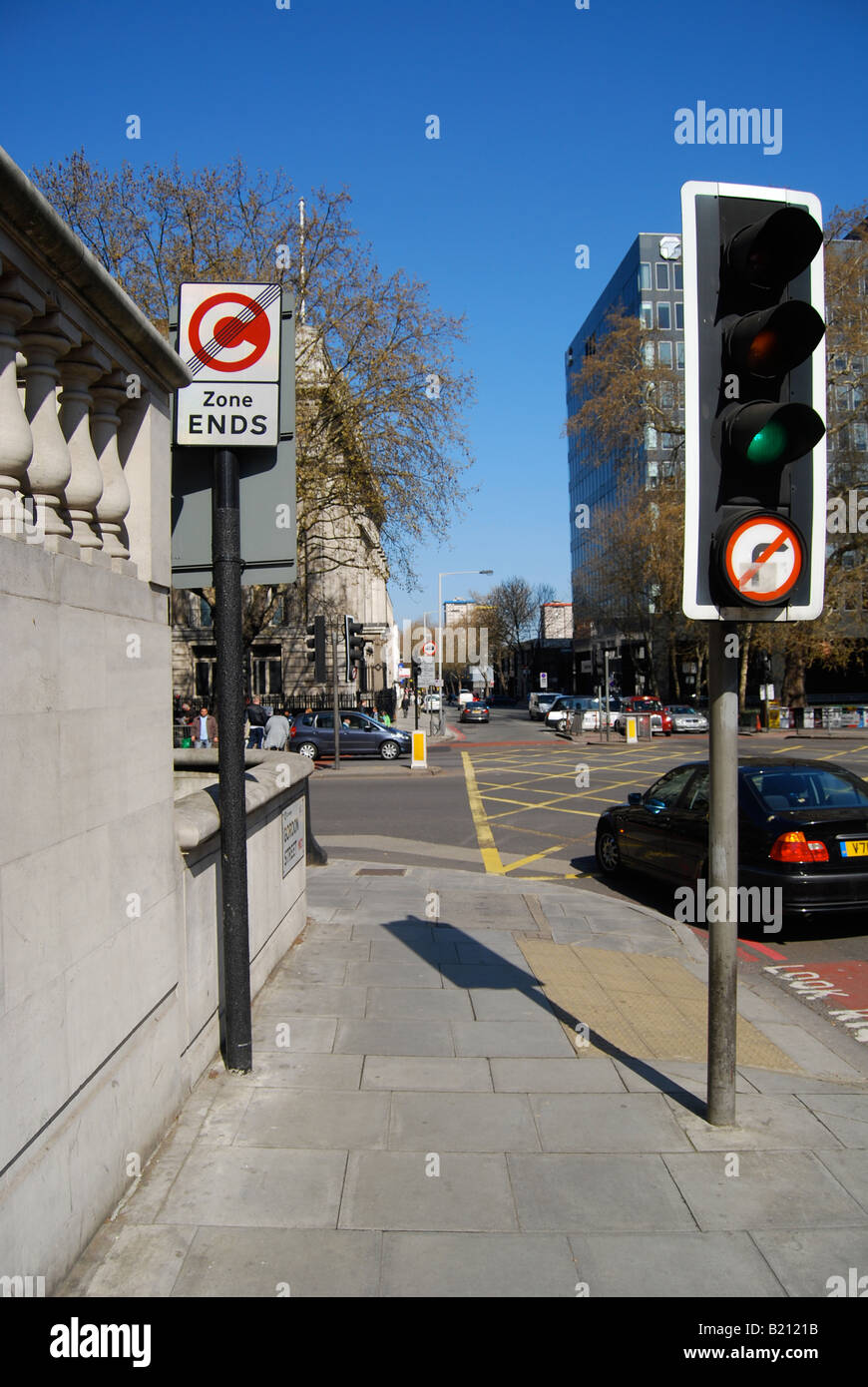 London congestion charge zone hi-res stock photography and images - Alamy