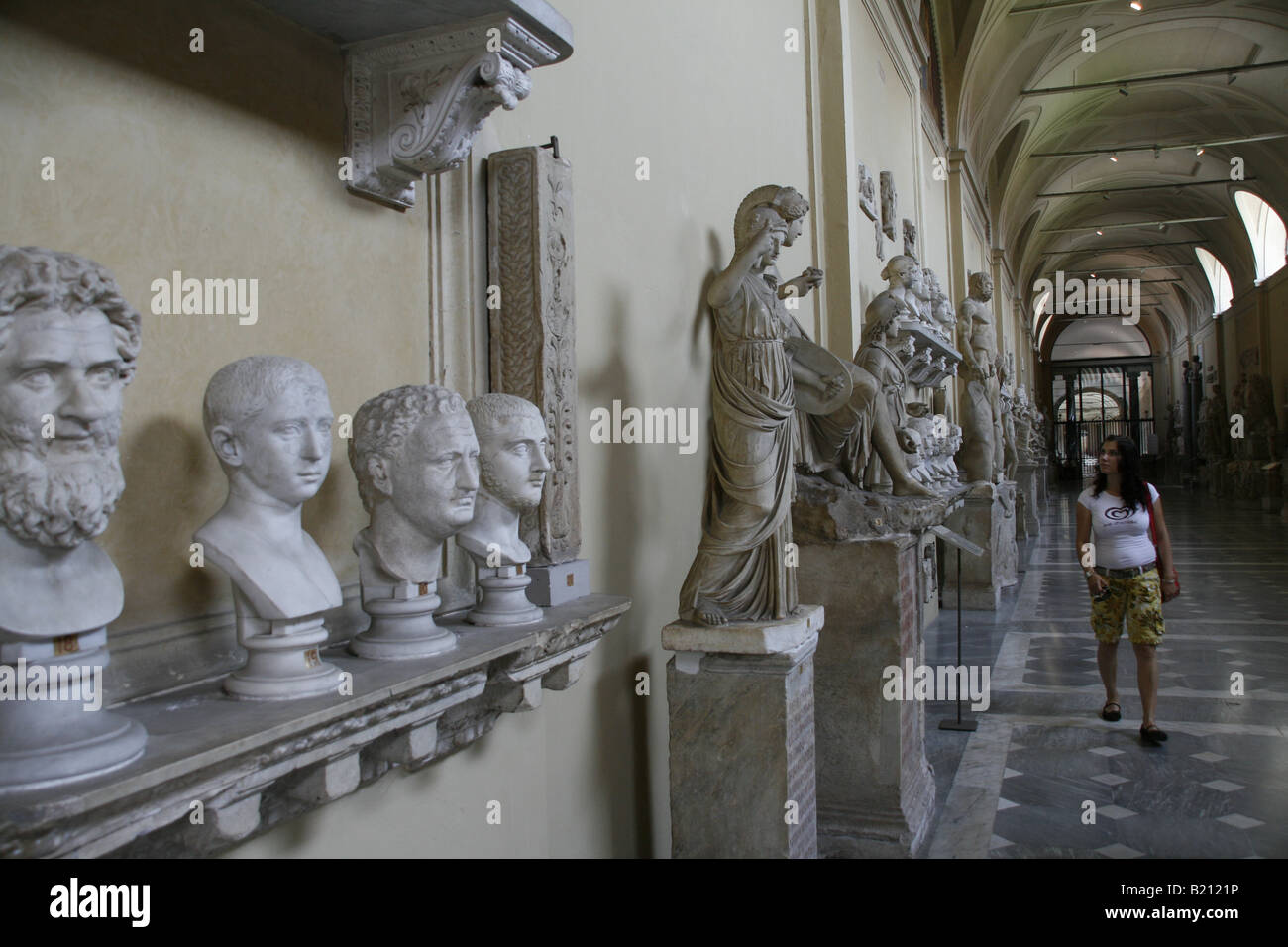 Statues in hallway vatican museum hi-res stock photography and images ...