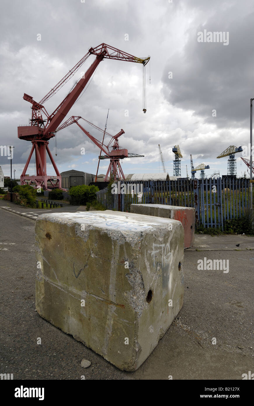 Swan hunter shipyard wallsend newcastle hi-res stock photography and ...