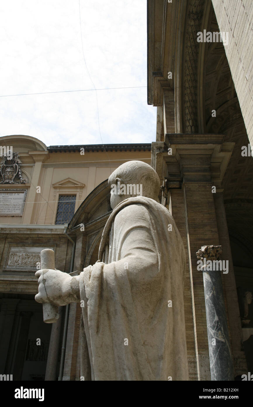 roman man statue in vatican museum, rome Stock Photo - Alamy