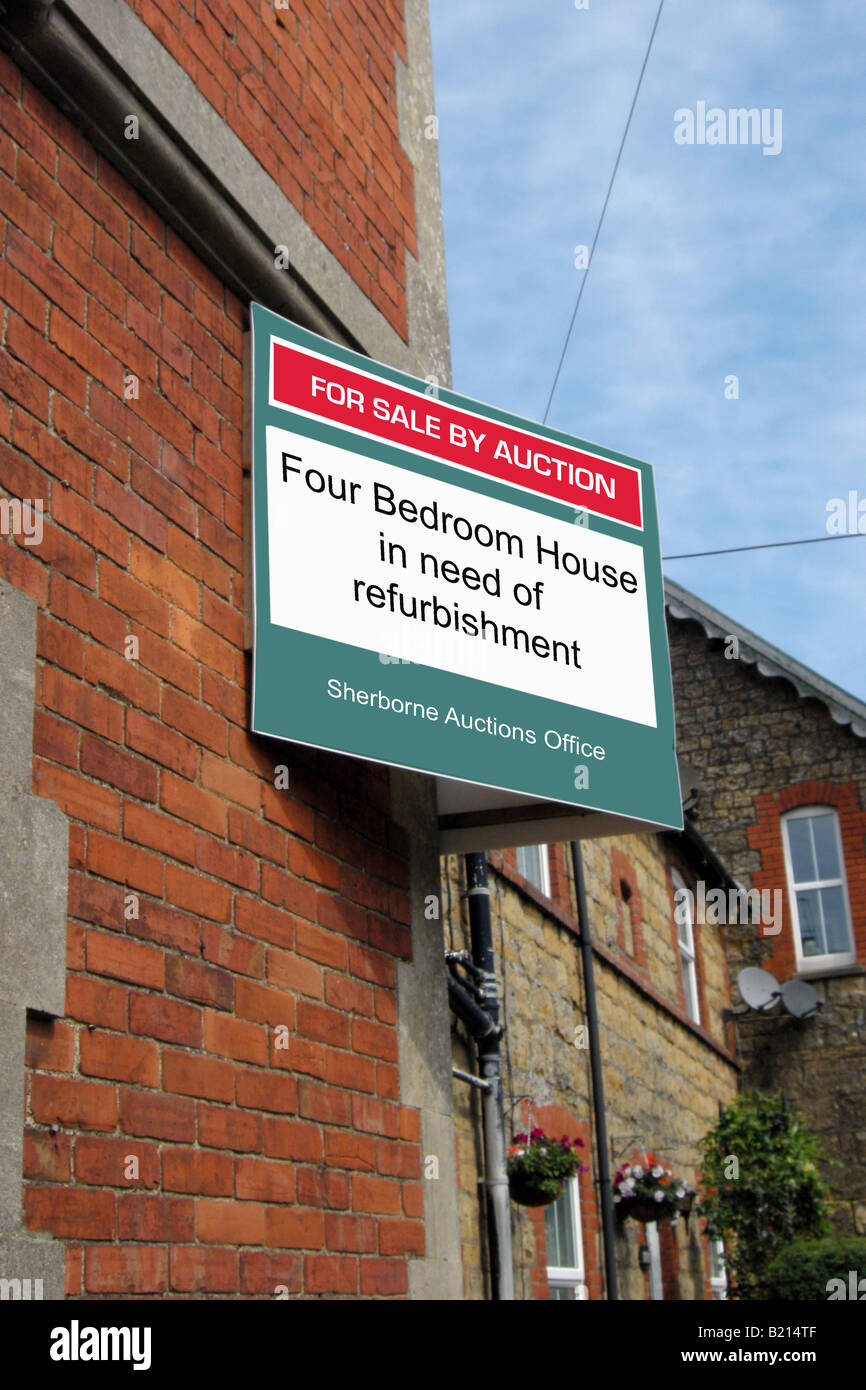 Valuation auction hi-res stock photography and images - Alamy