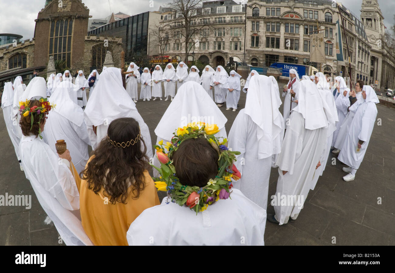 Druids equinox hi-res stock photography and images - Alamy