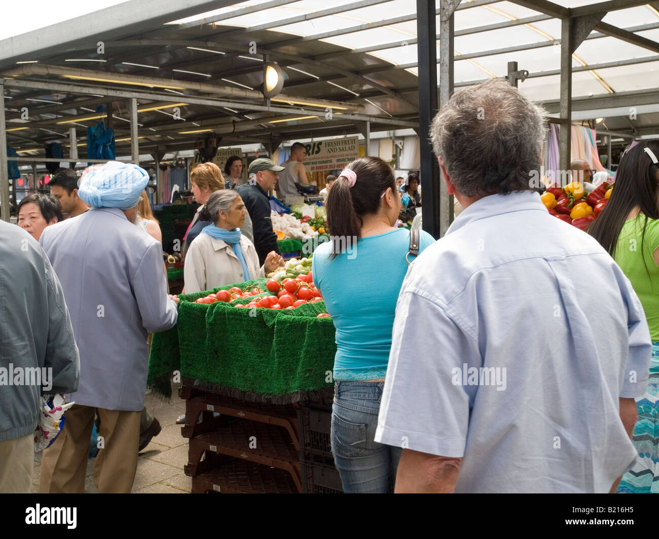 Bull ring outdoor market hi-res stock photography and images - Alamy