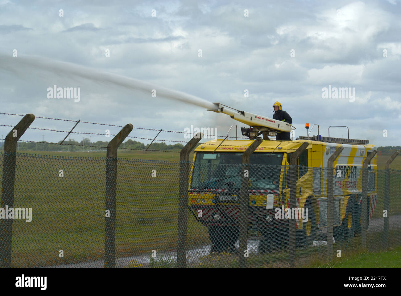 Airport Fire Truck demonstrating fire fighting capabilities at East ...