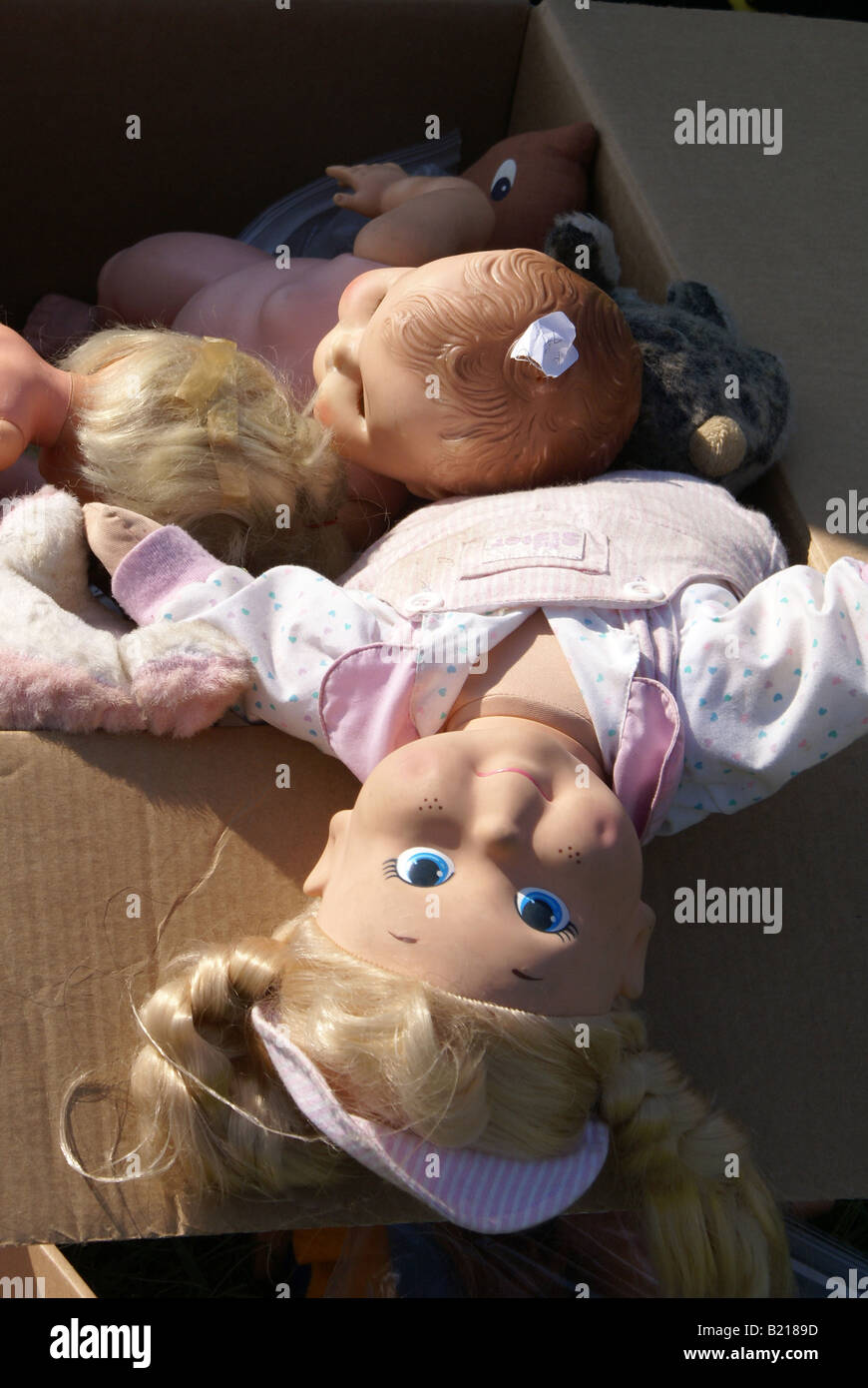 Used dolls hi-res stock photography and images - Alamy
