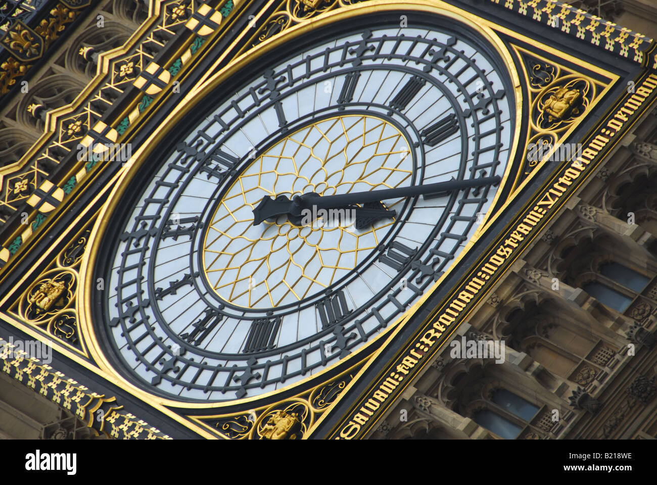 Big ben clock london hi-res stock photography and images - Alamy