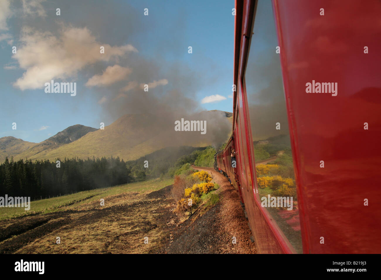 Train scotland highlands hi-res stock photography and images - Alamy