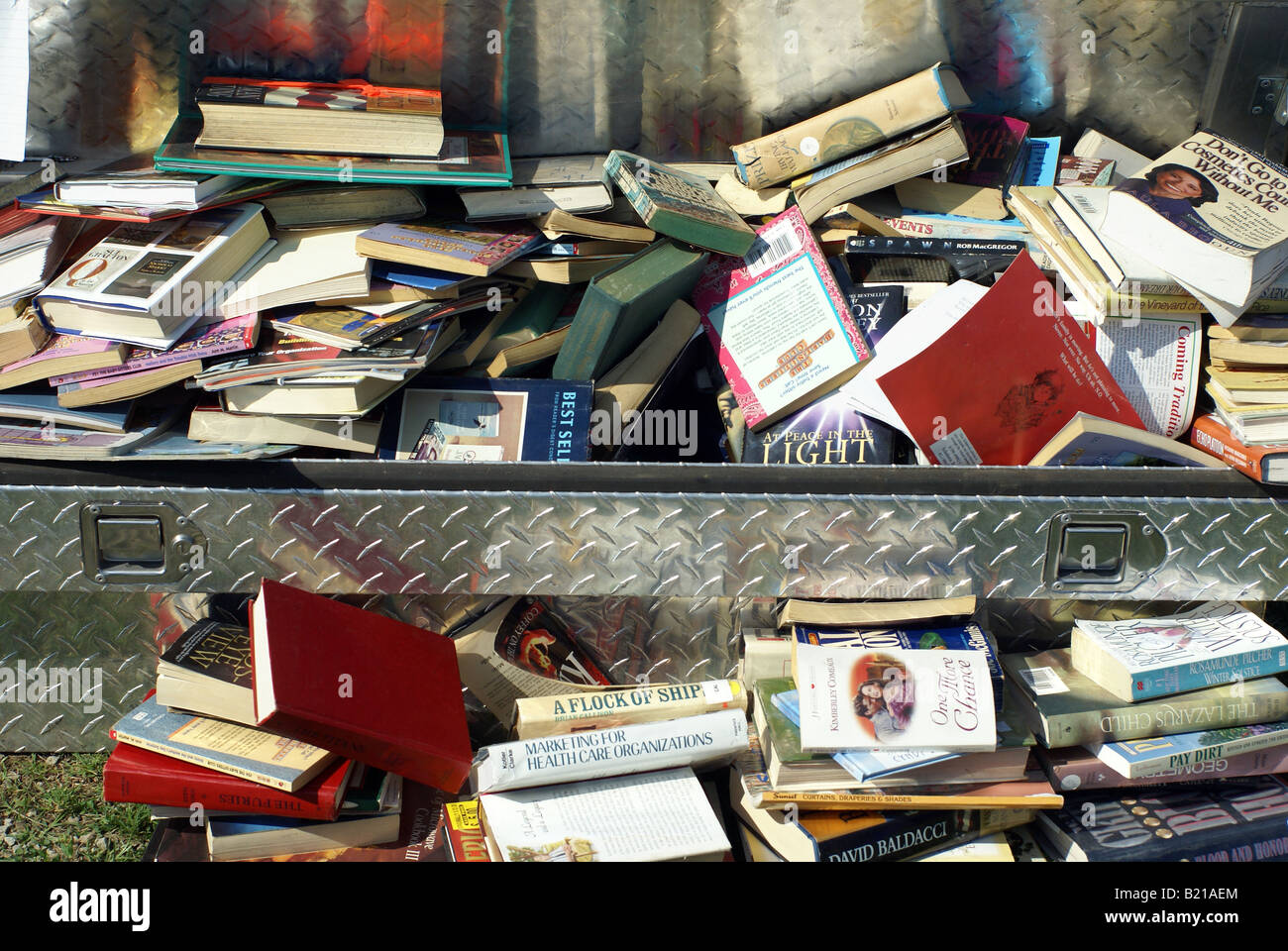 Books secondhand hi-res stock photography and images - Alamy