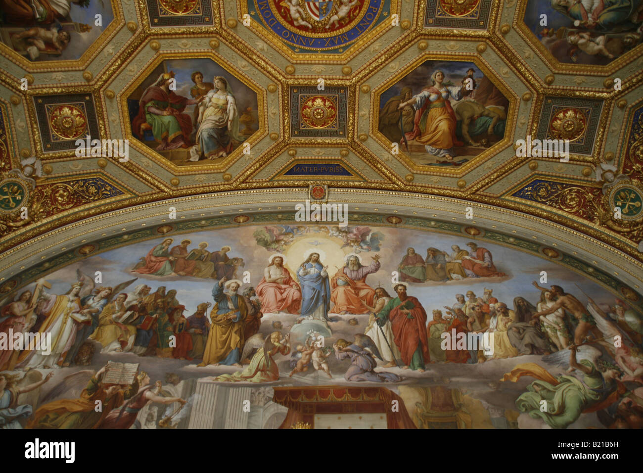 inside the vatican museum, rome Stock Photo - Alamy