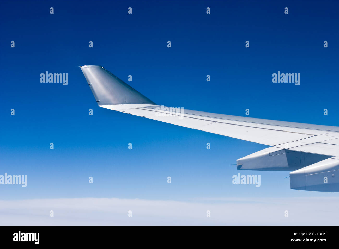 Cruising altitude hi-res stock photography and images - Alamy