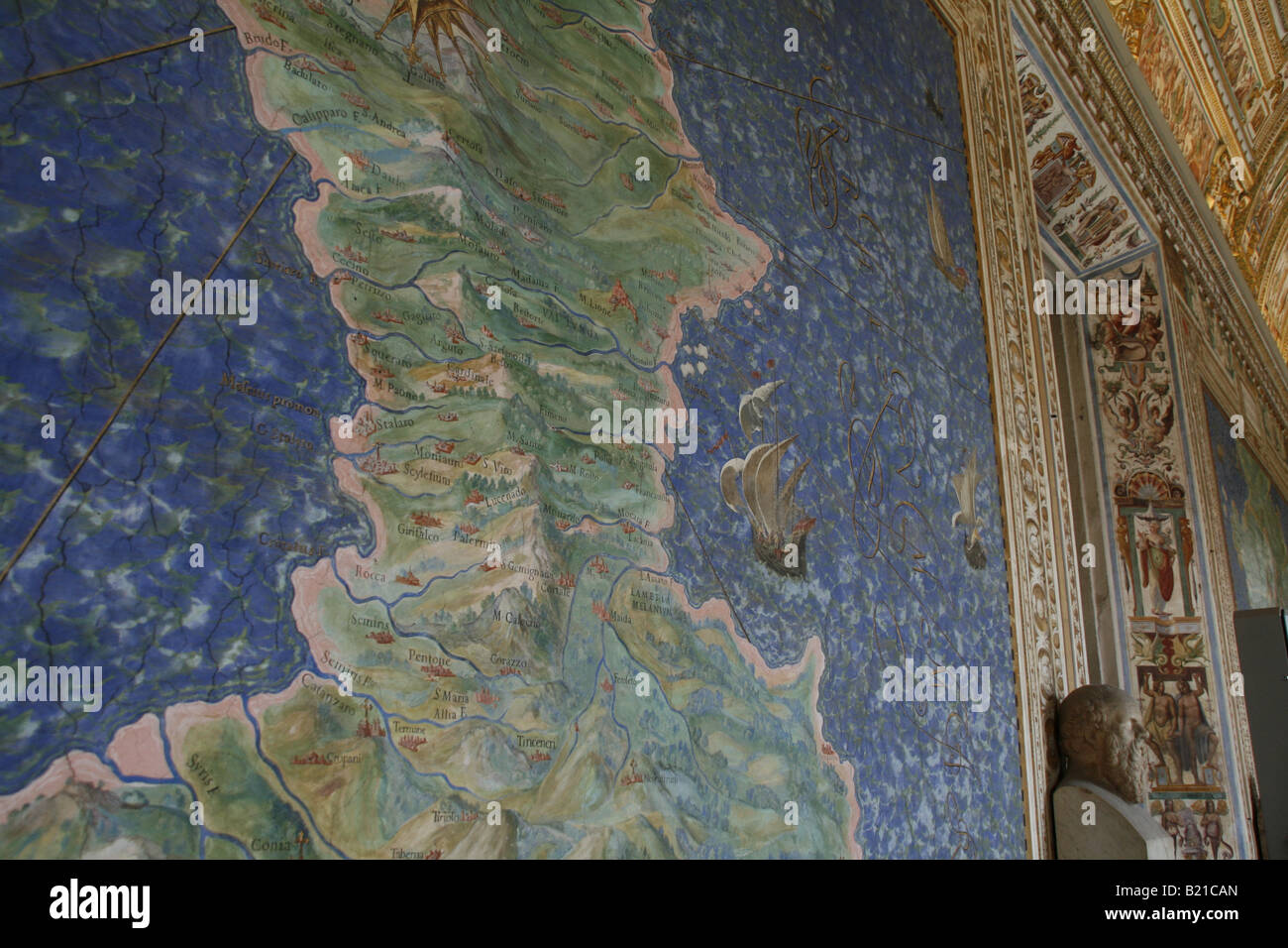 gallery of maps, vatican museum, rome Stock Photo - Alamy