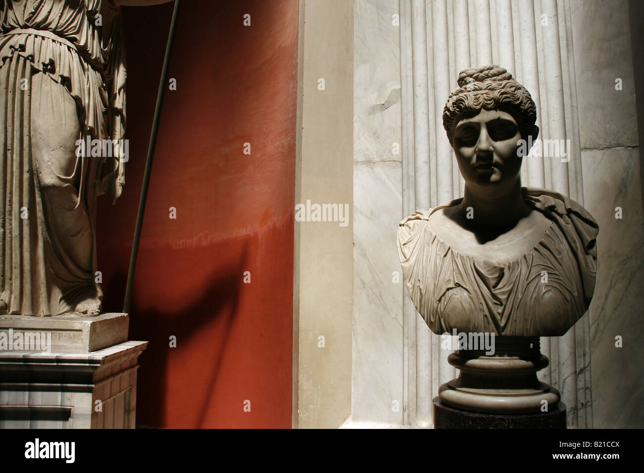 statue in the Sala Rotonda, Vatican Museum, Italy Stock Photo - Alamy