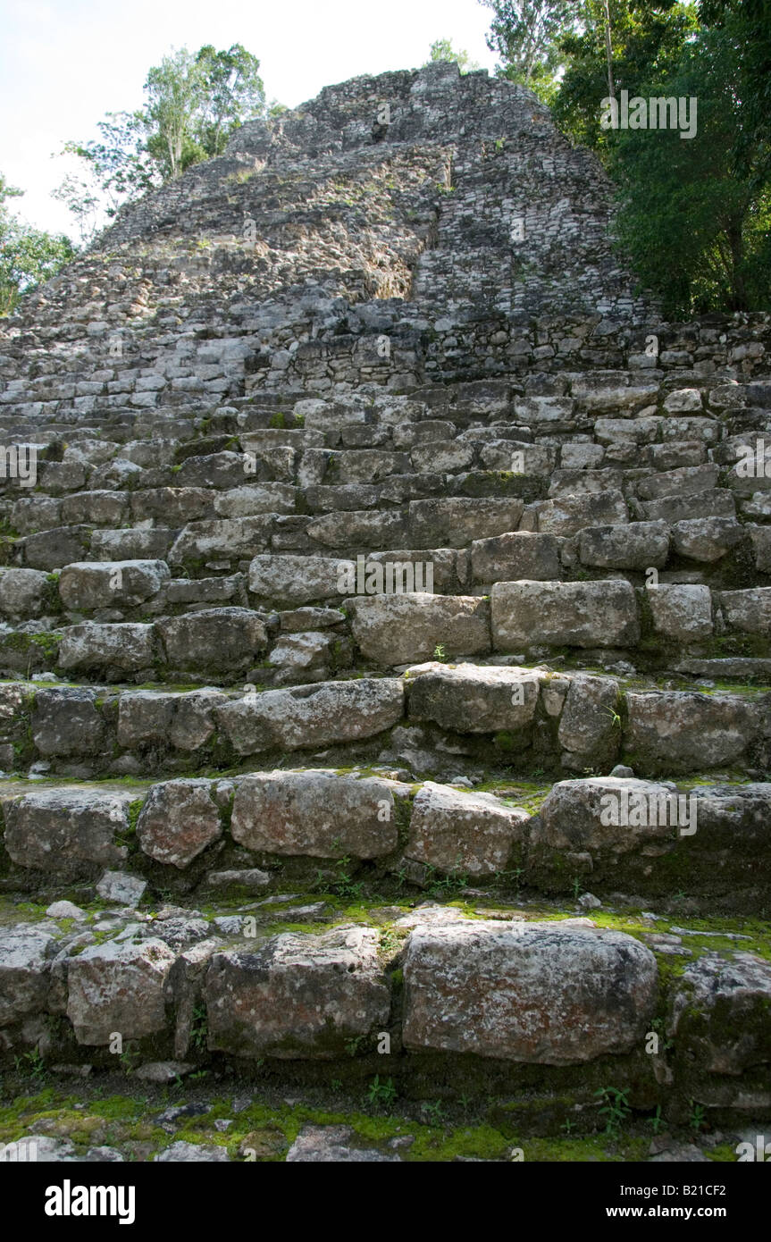 Step pyramid close up hi-res stock photography and images - Alamy