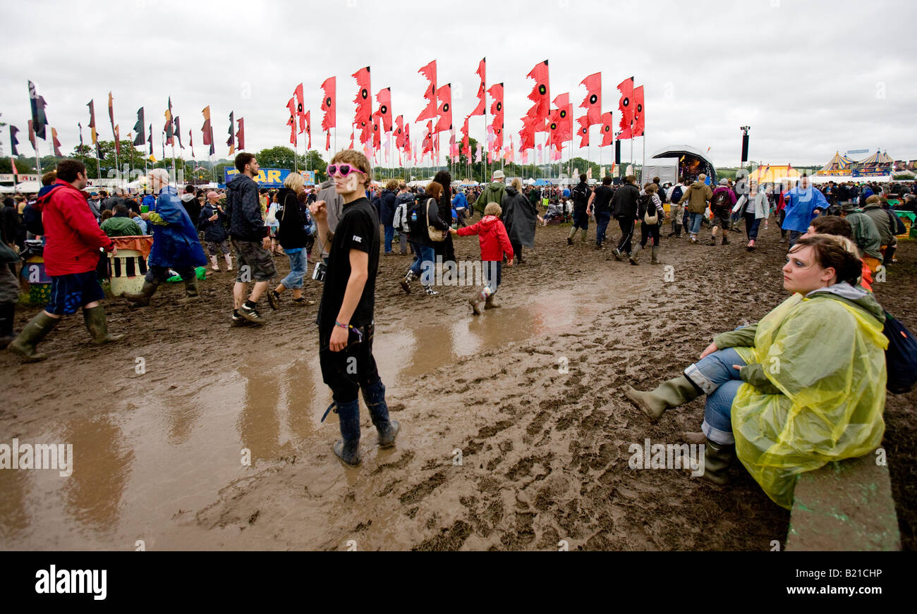 Falling over in mud hi-res stock photography and images - Alamy