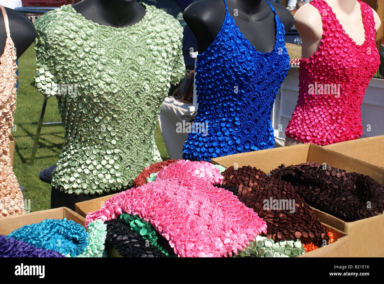 Cardboard mannequins hi-res stock photography and images - Alamy