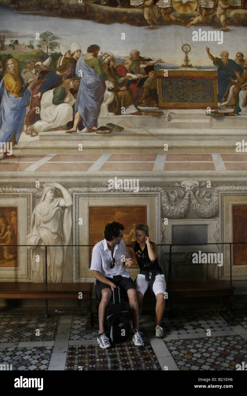 Vatican raphael rooms people hi-res stock photography and images - Alamy