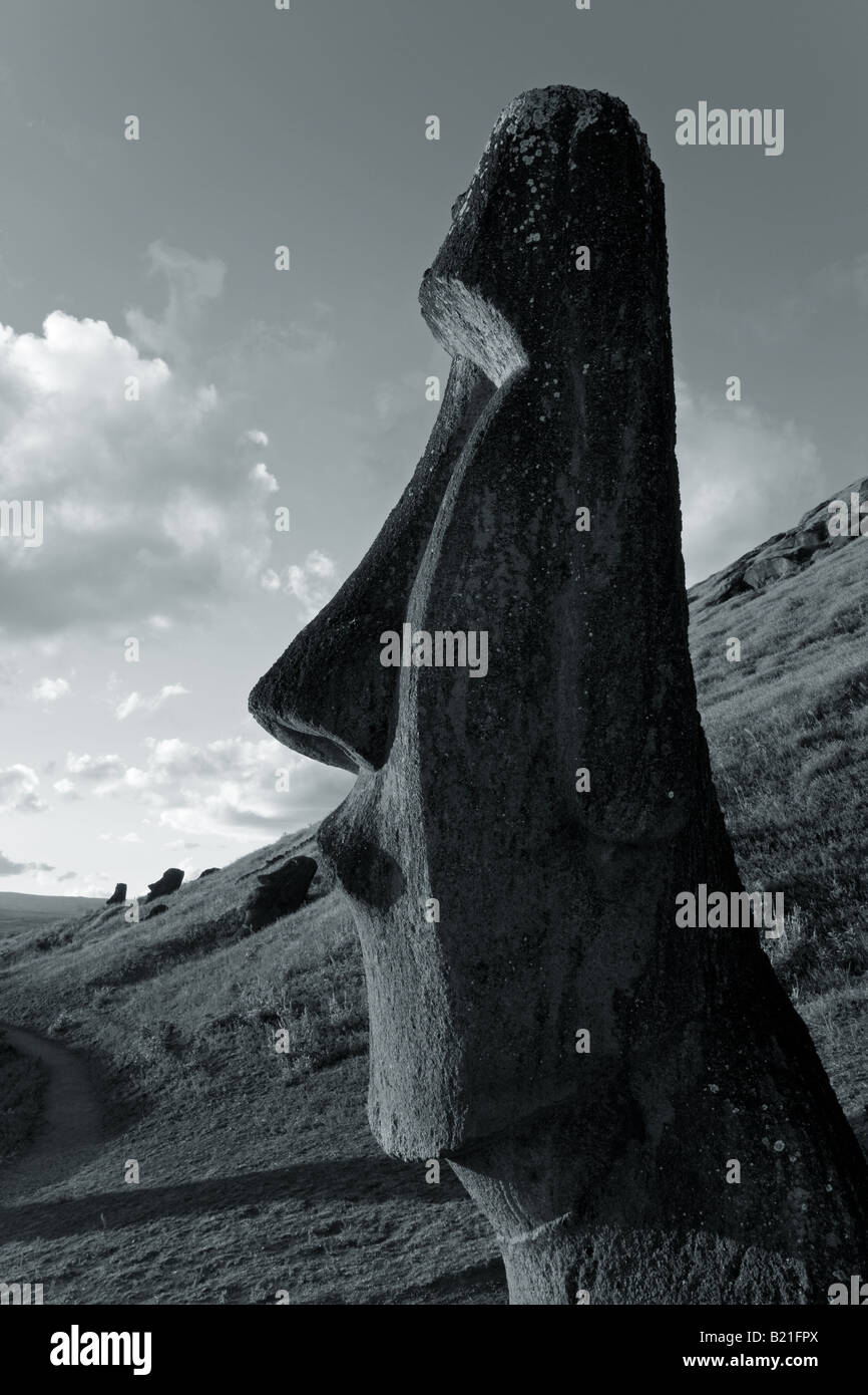 Giant monolithic stone maoi statue hi-res stock photography and images ...