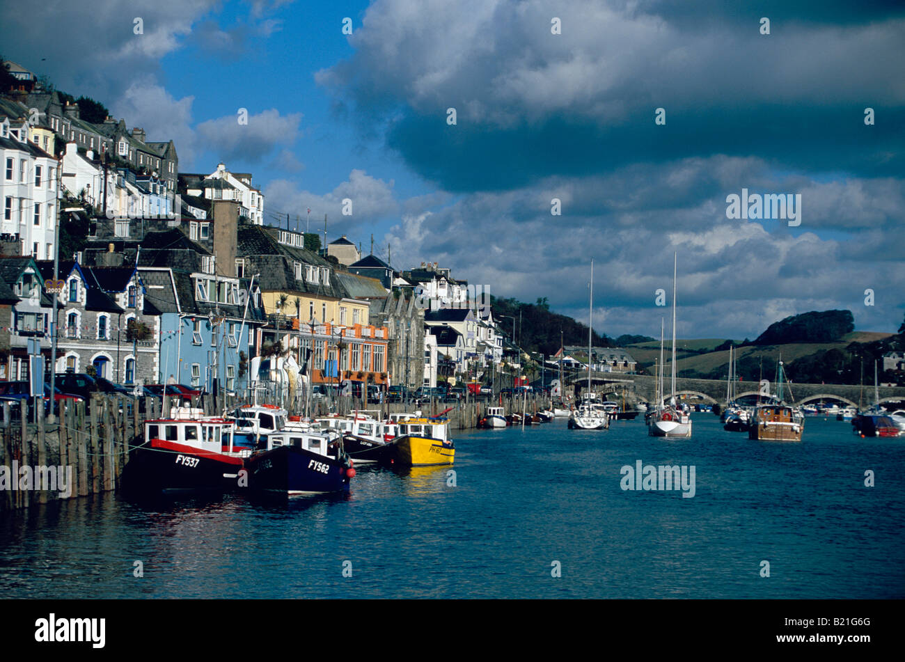 West Looe Harbour Cornwall England Stock Photo - Alamy