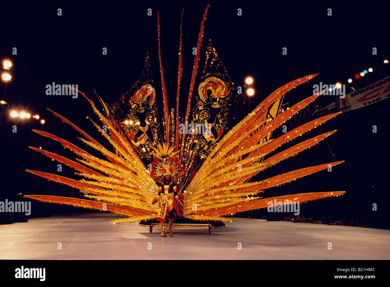 Kings and Queens Costume Parade Dimanche Gras Carnival Port of Spain ...