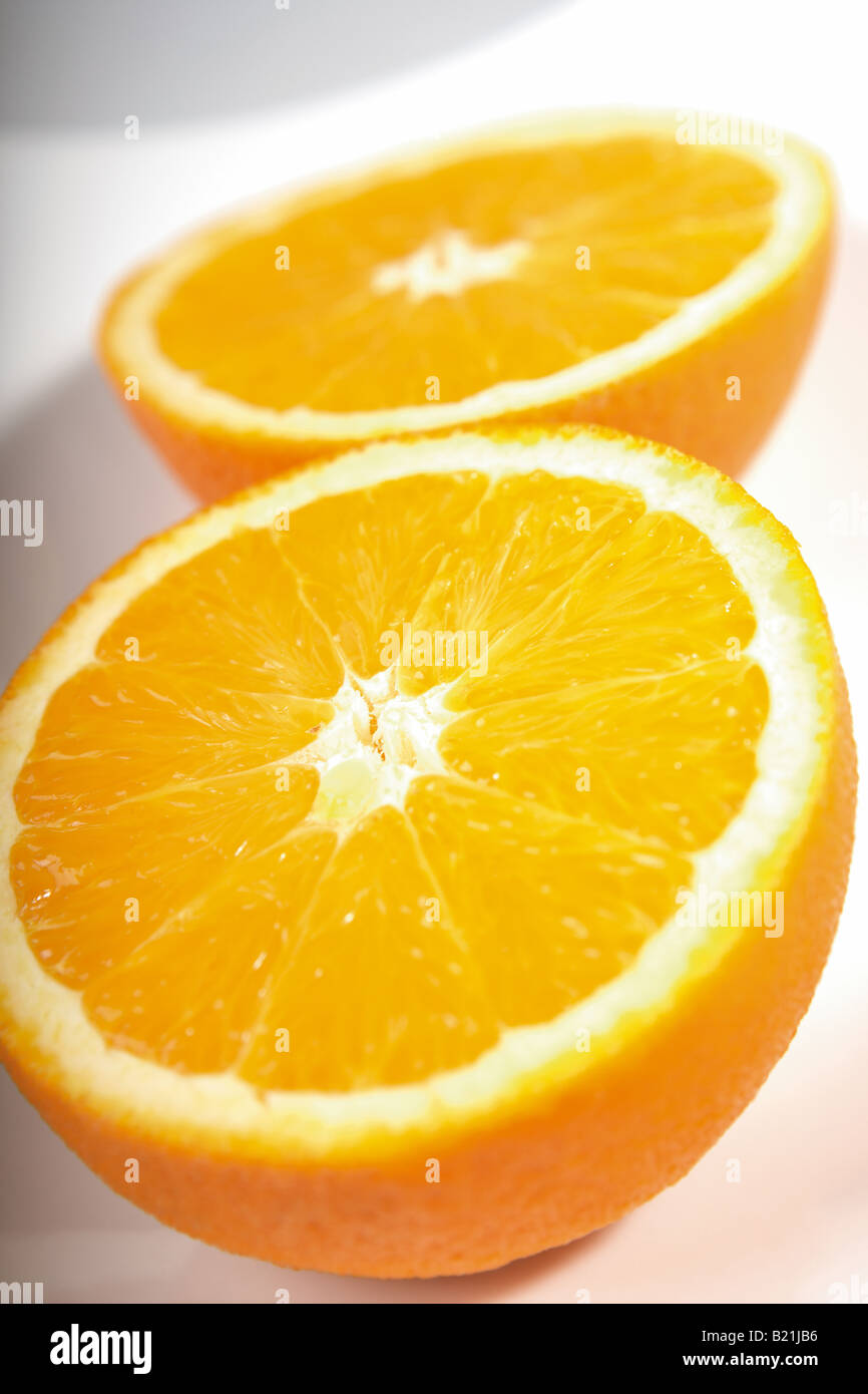 How to cut orange hi-res stock photography and images - Alamy