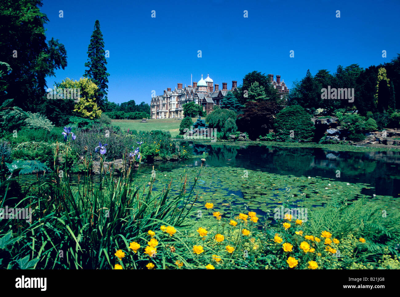 Sandringham castle hi-res stock photography and images - Alamy
