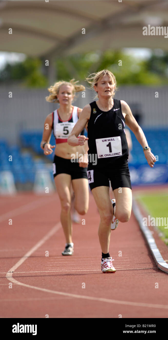 battling for the lead in 1500m race Stock Photo - Alamy