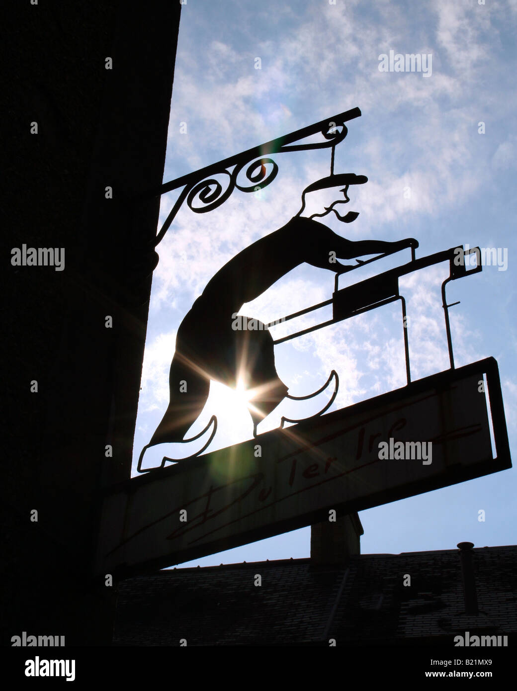 Old metal sign craftsman hanging hi-res stock photography and images ...