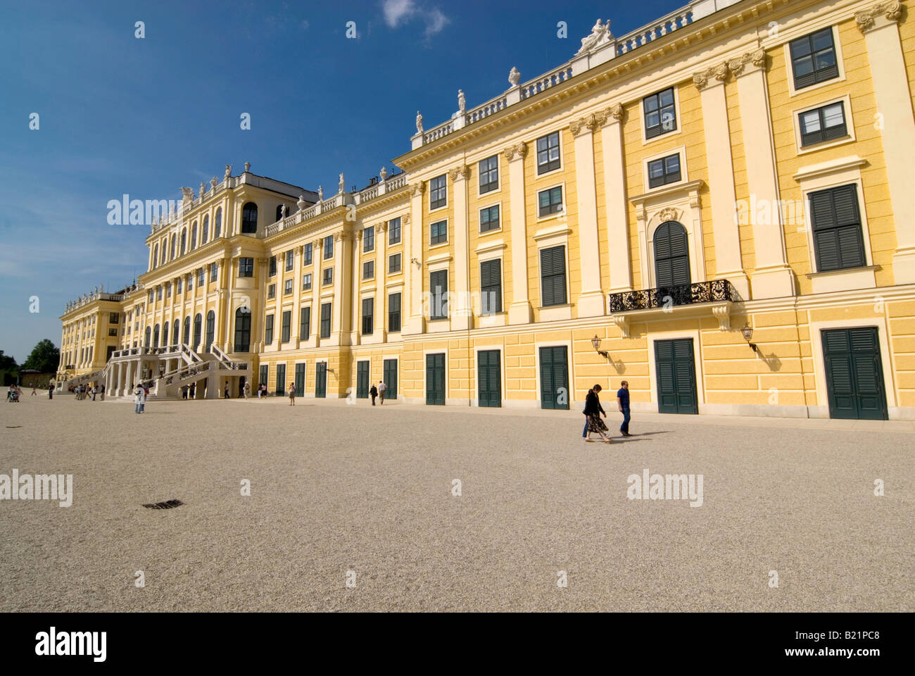 Austria vienna hietzing castle hi-res stock photography and images - Alamy