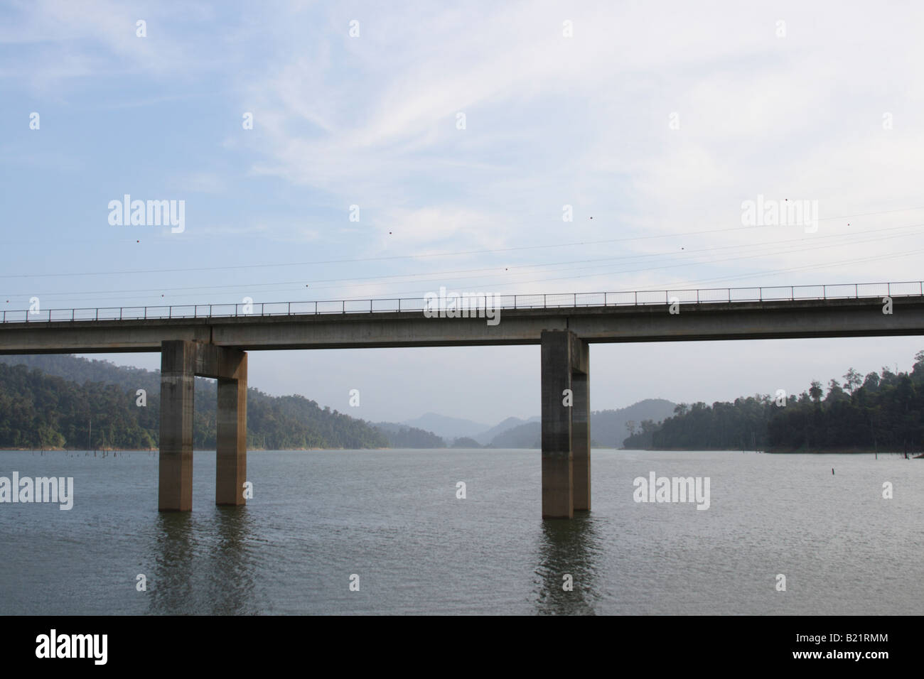 bridge Banding, Lake Temenggor, Malaysia Stock Photo - Alamy