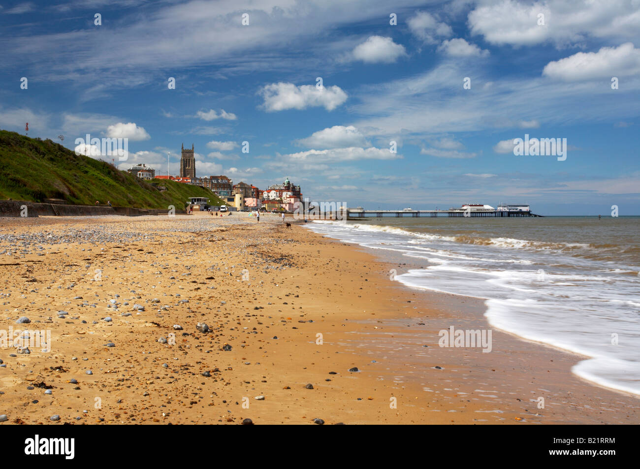 Cromer beach on a summers day Stock Photo - Alamy