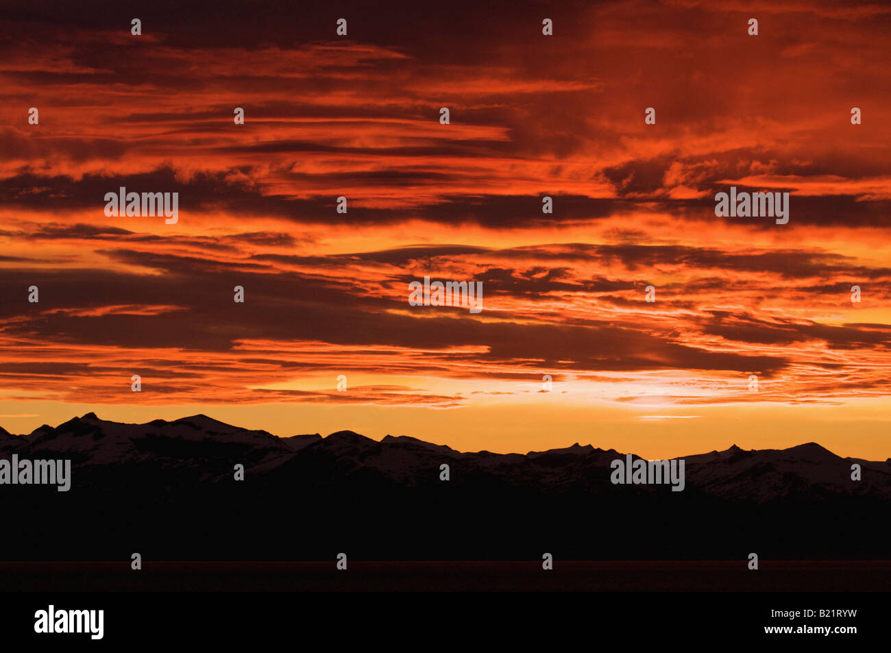 Sunset alaskan mountains hi-res stock photography and images - Alamy