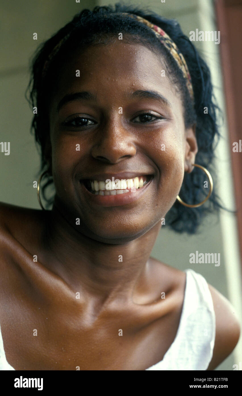 Cuban teenager girl havana hi-res stock photography and images - Alamy