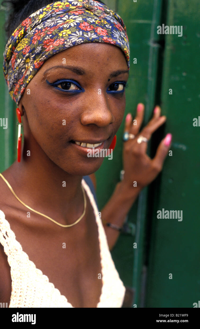 cuba girl in havana Stock Photo - Alamy