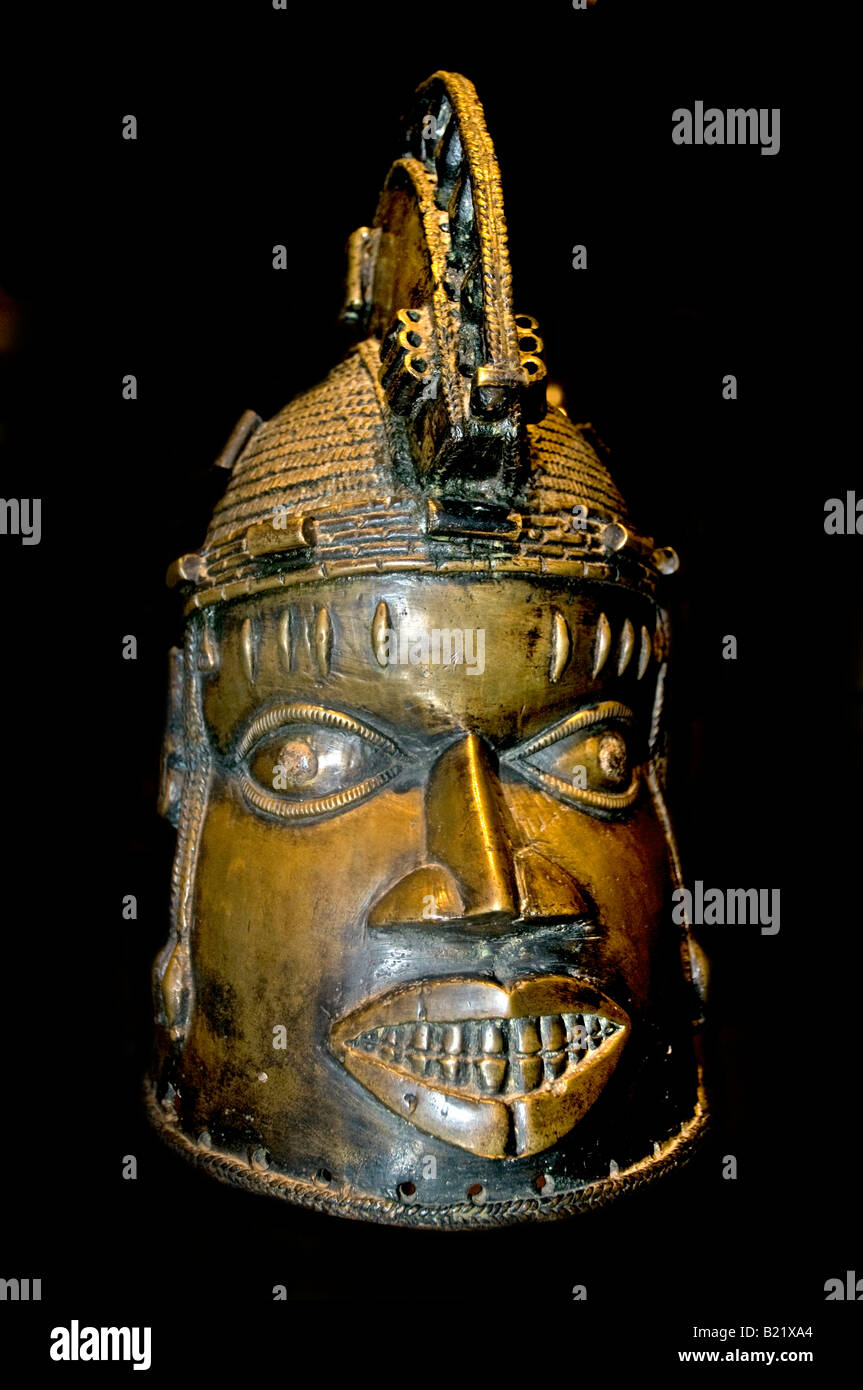 Oba Benin Nigeria 19th cenury mask bronze Africa Museum Stock Photo - Alamy