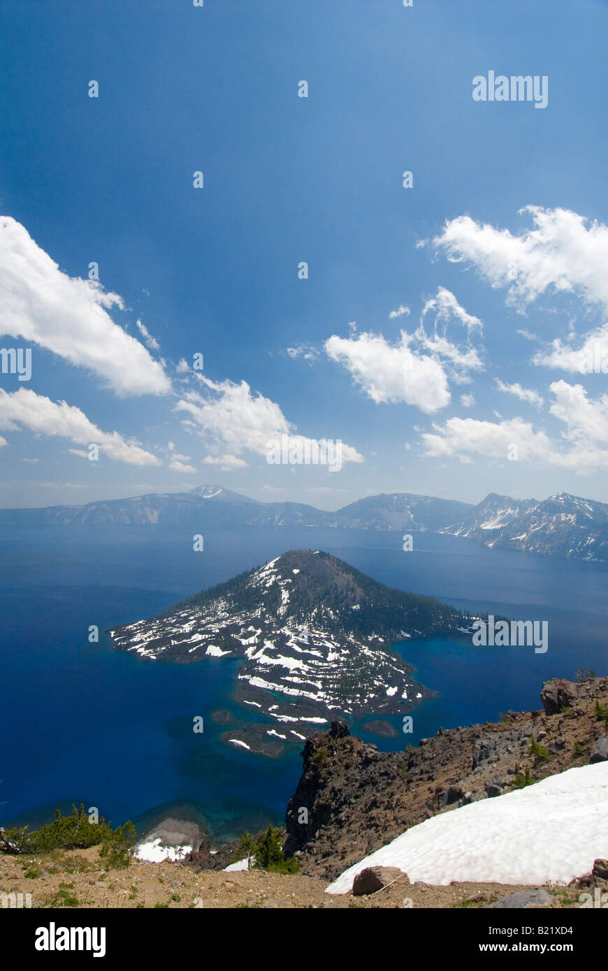 Wizard Island in the caldera of Crater Lake National Park Oregon Stock ...