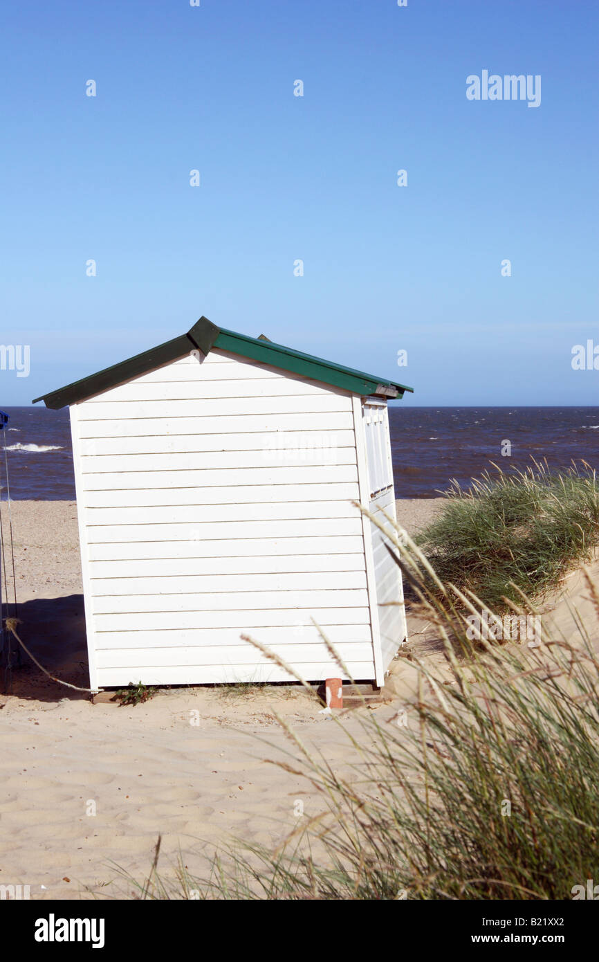 Wooden beach hut hi-res stock photography and images - Alamy