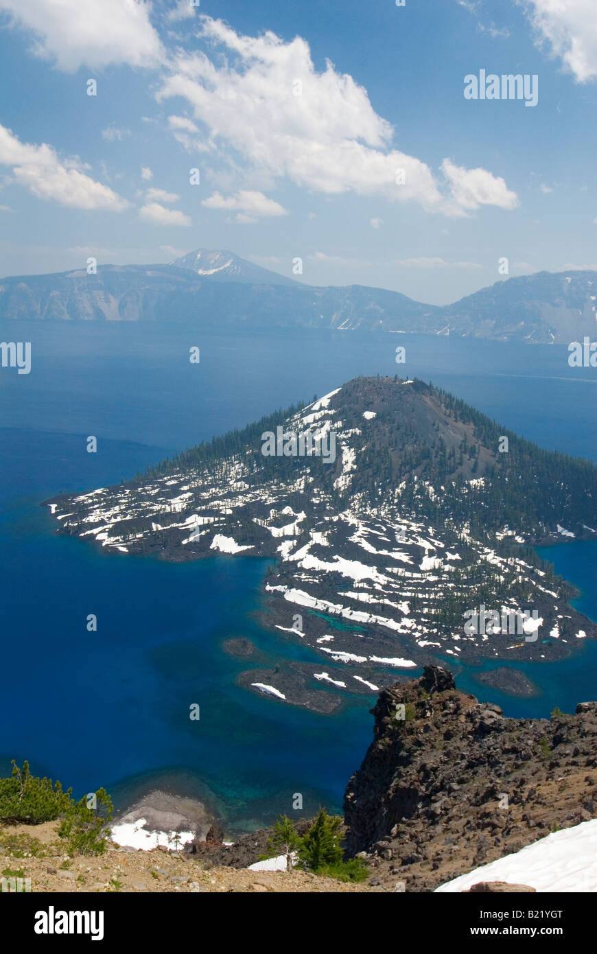 Wizard Island in the caldera of Crater Lake National Park Oregon Stock ...